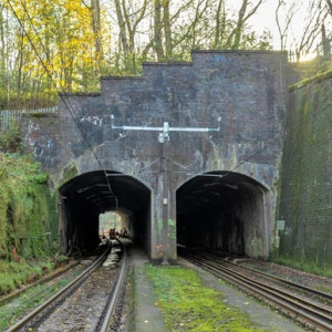 Network Rail invests £1m to replace track between Dalmuir and Yoker ...