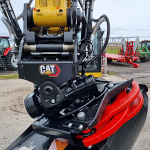 First Cat tilt rotator S8 now available in UK | Scottish Construction Now