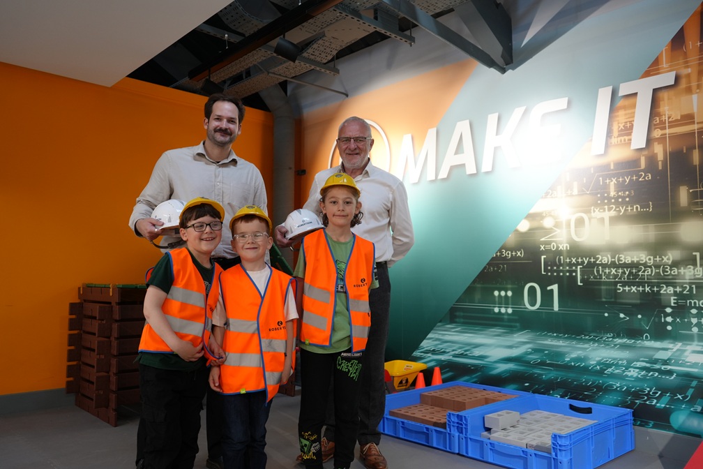 Robertson forms partnership with Aberdeen visitor attraction | Scottish ...